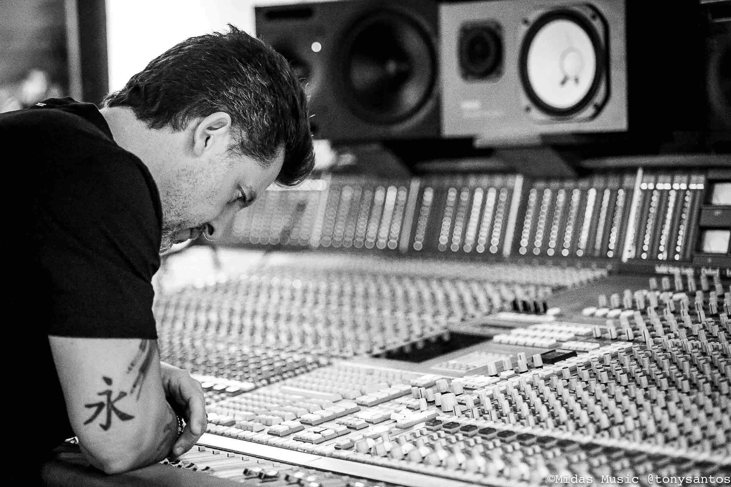 Login ~ Midas Club - Portal de Music Business